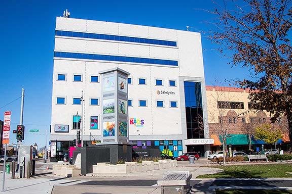 Salelytics | Inside Sales | Data Analytics | Gamification | IVR